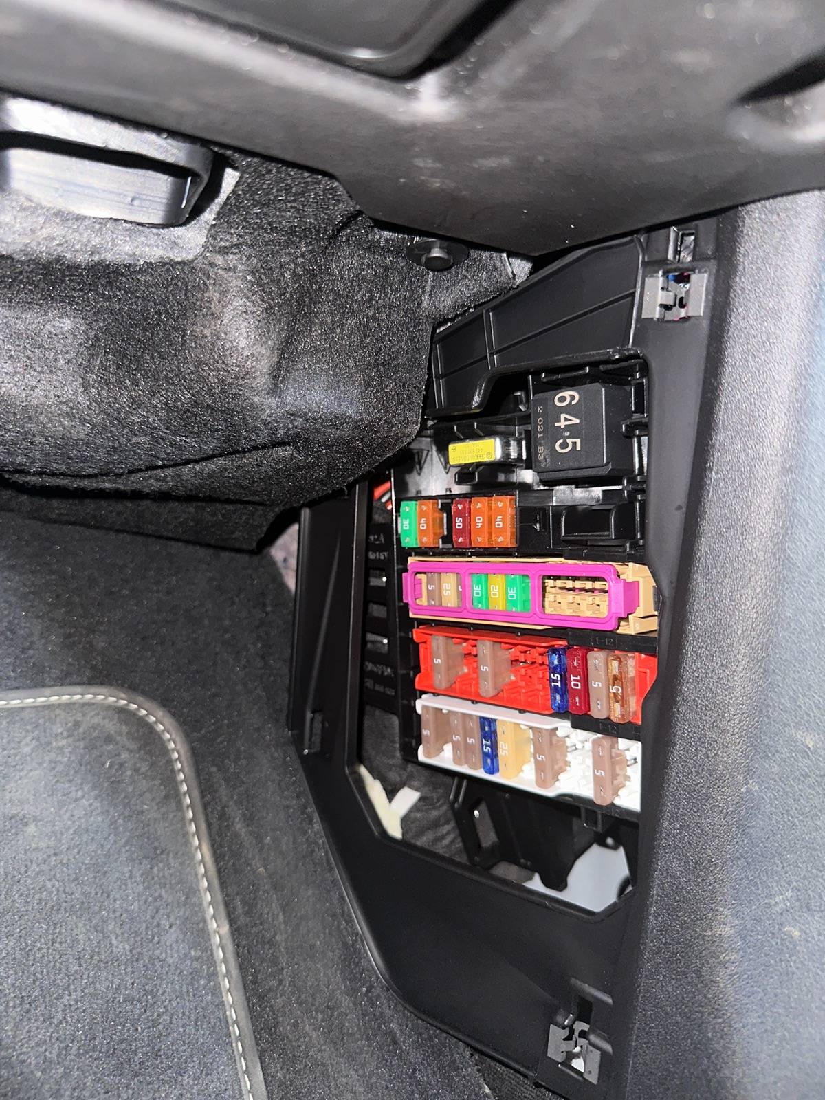 Fuse assignment for fuses in frunk? | TaycanForum -- Porsche Taycan ...