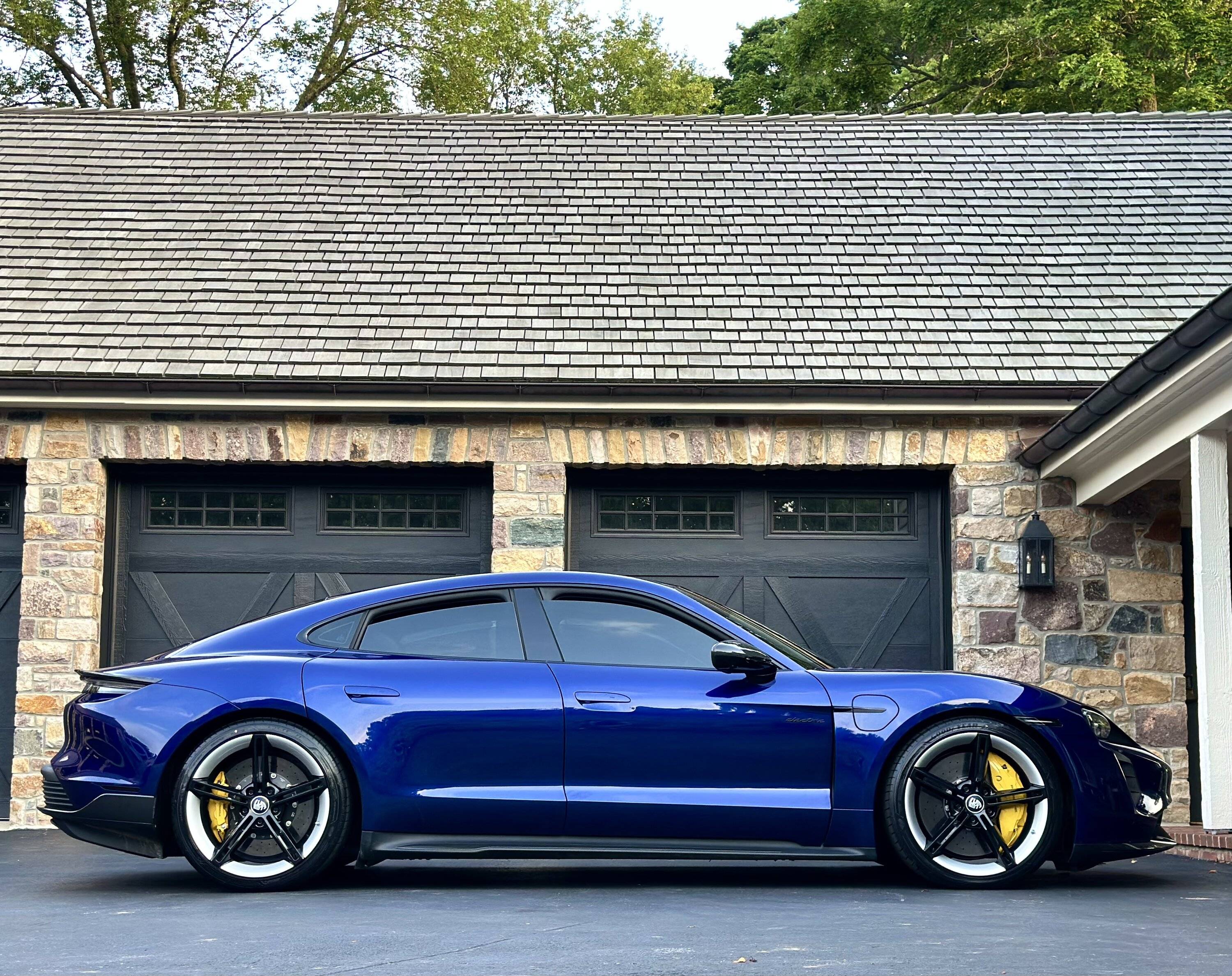 4th Taycan Arrival: MY23 Gentian Blue | TaycanForum -- Porsche Taycan ...