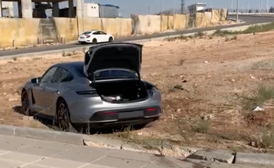 Taycan Turbo S crash video. It happened yesterday in Turkey. Hope none ...