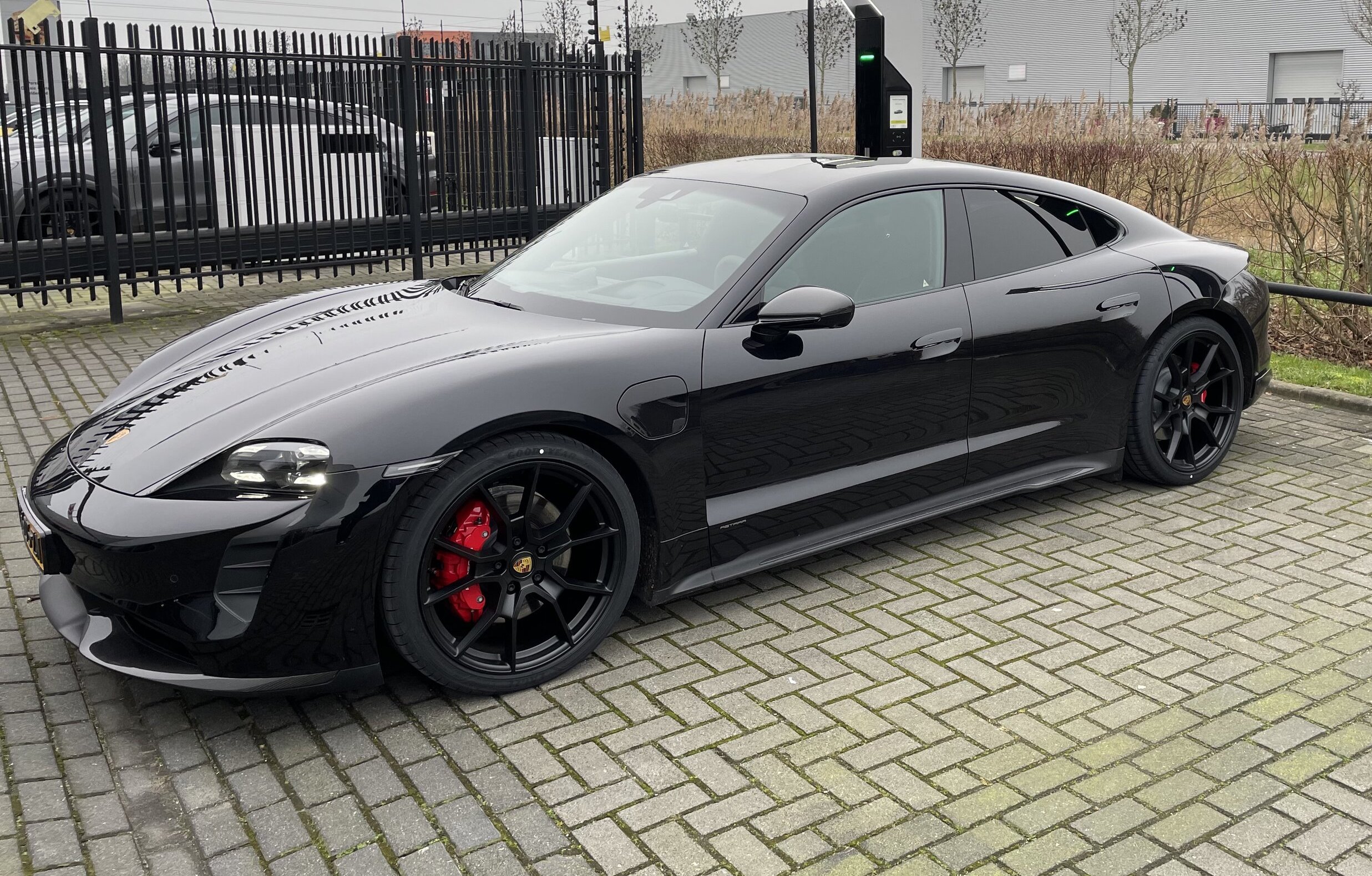 My RS Spyder Satin Black Wheels Installed | TaycanForum -- Porsche ...