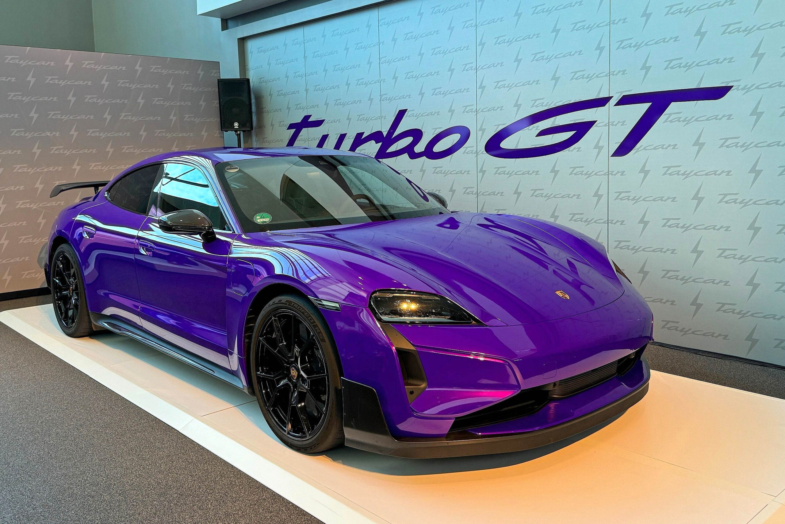 Dissecting the 2025 Taycan Turbo GT J1 II platform / motors / inverters ...